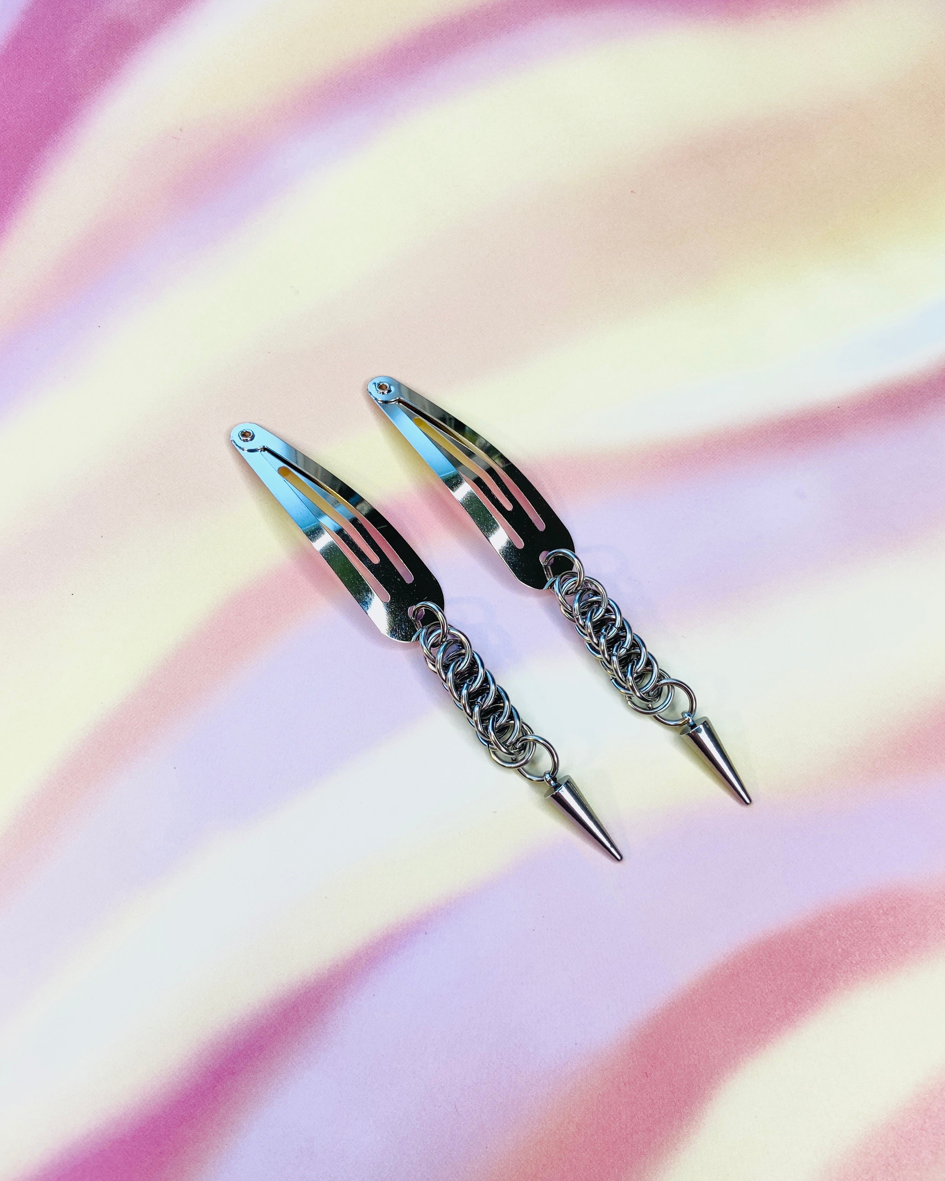Spiked Clips – Inside Out